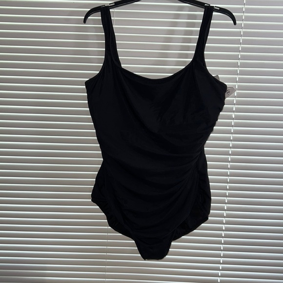 Miraclesuit | Swim | Miraclesuit Swimsuit With Underwire Support One ...